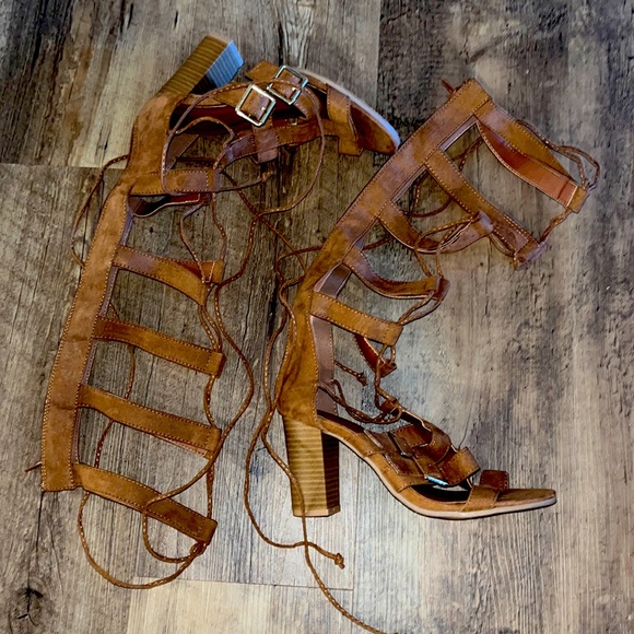 Shoes | Knee High Gladiator Heel Sandals | Poshmark